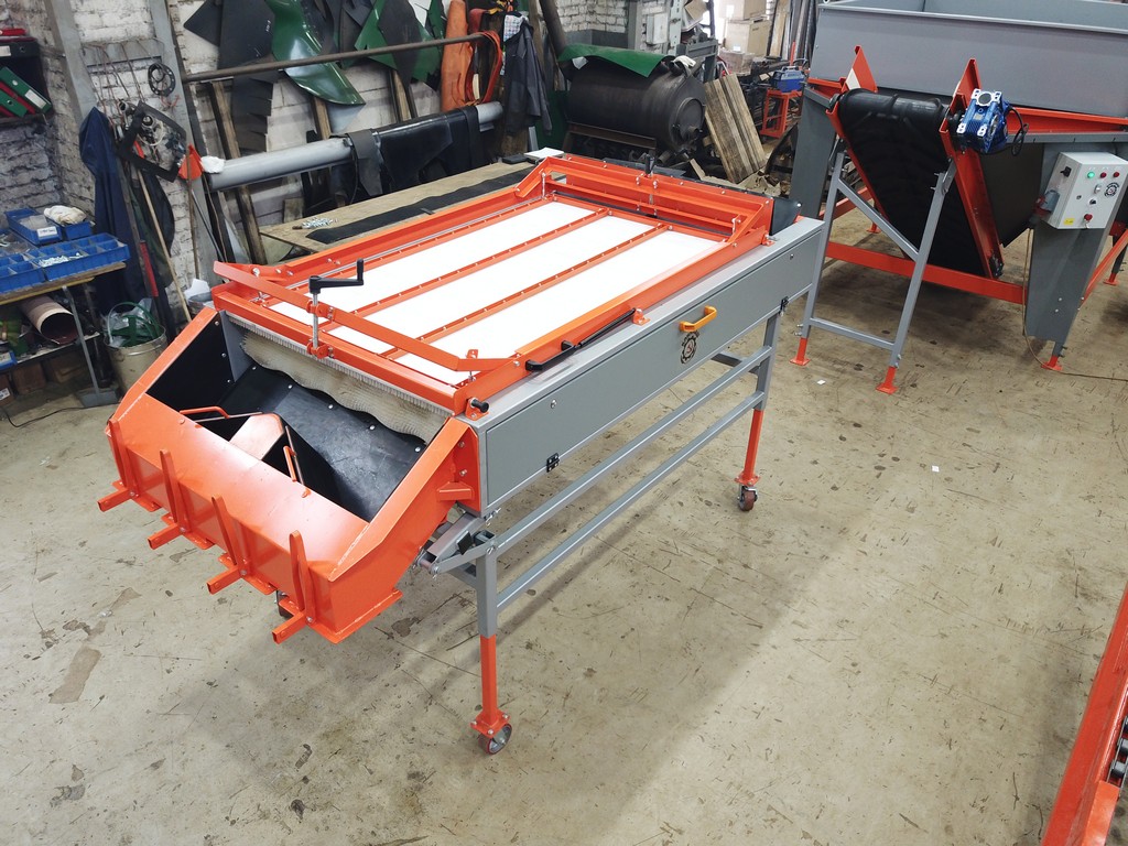 Машина сухой очистки СО-16 для овощей - Клинмаш